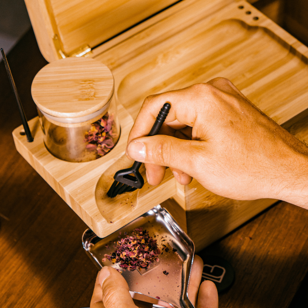 Genesis Key Lock Edition Storage Box - Secure Bamboo Stash Box - World ...