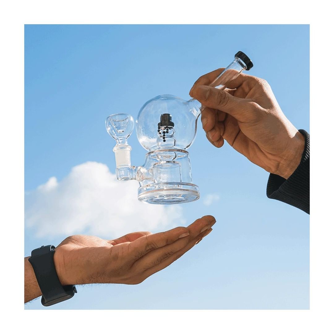 Snow Globe Glass Bong | Unique Piece | WorldofBongs - World of Bongs